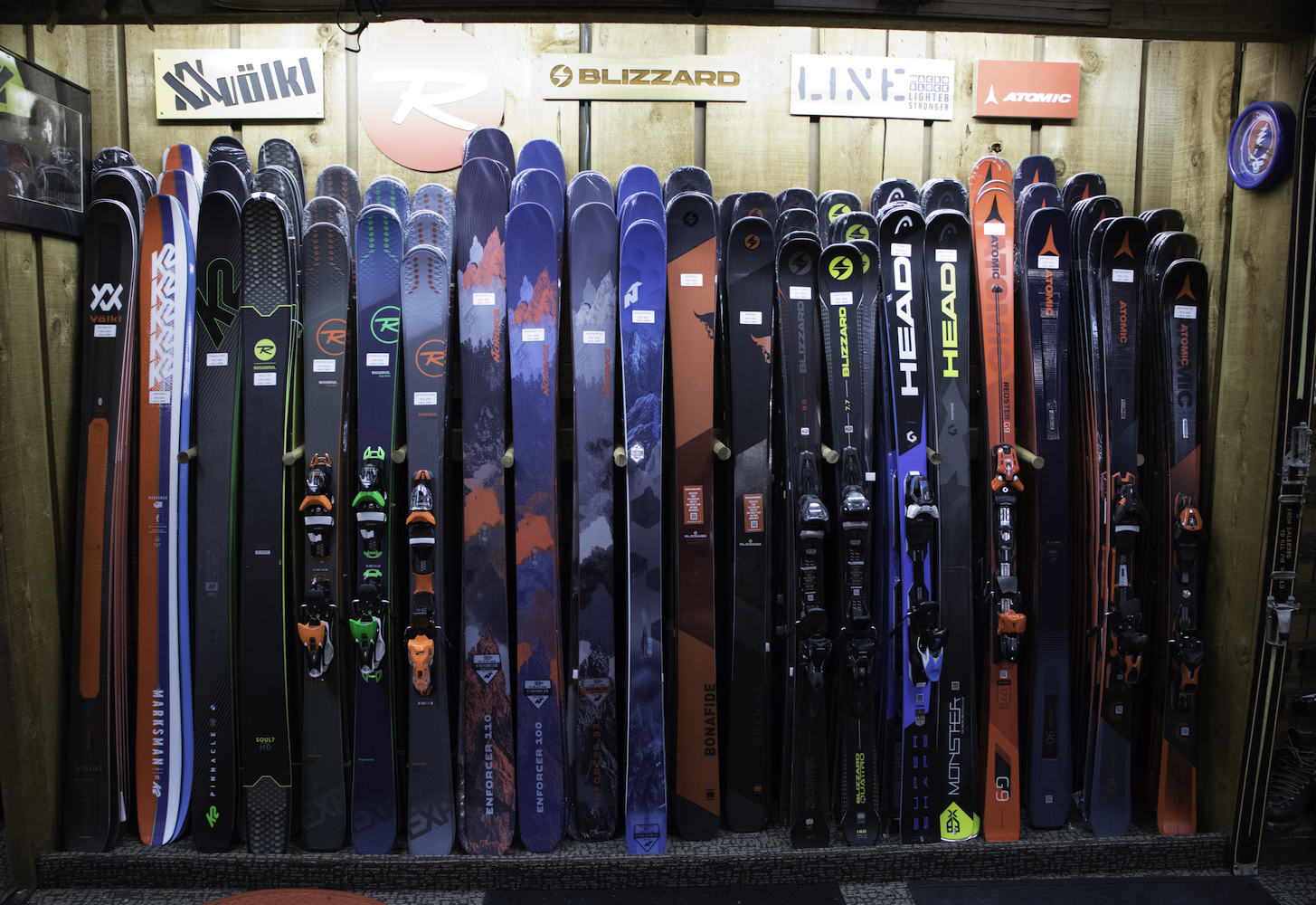 Scandinavian Ski and Snowboard Shop